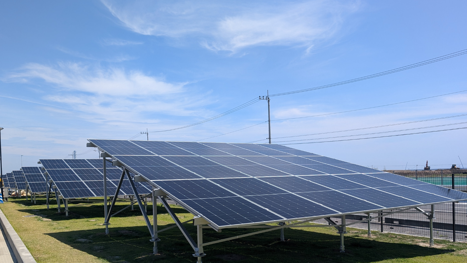 産業用設置例（国内） | アップソーラー ジャパン株式会社 (Upsolar Japan K.K.)